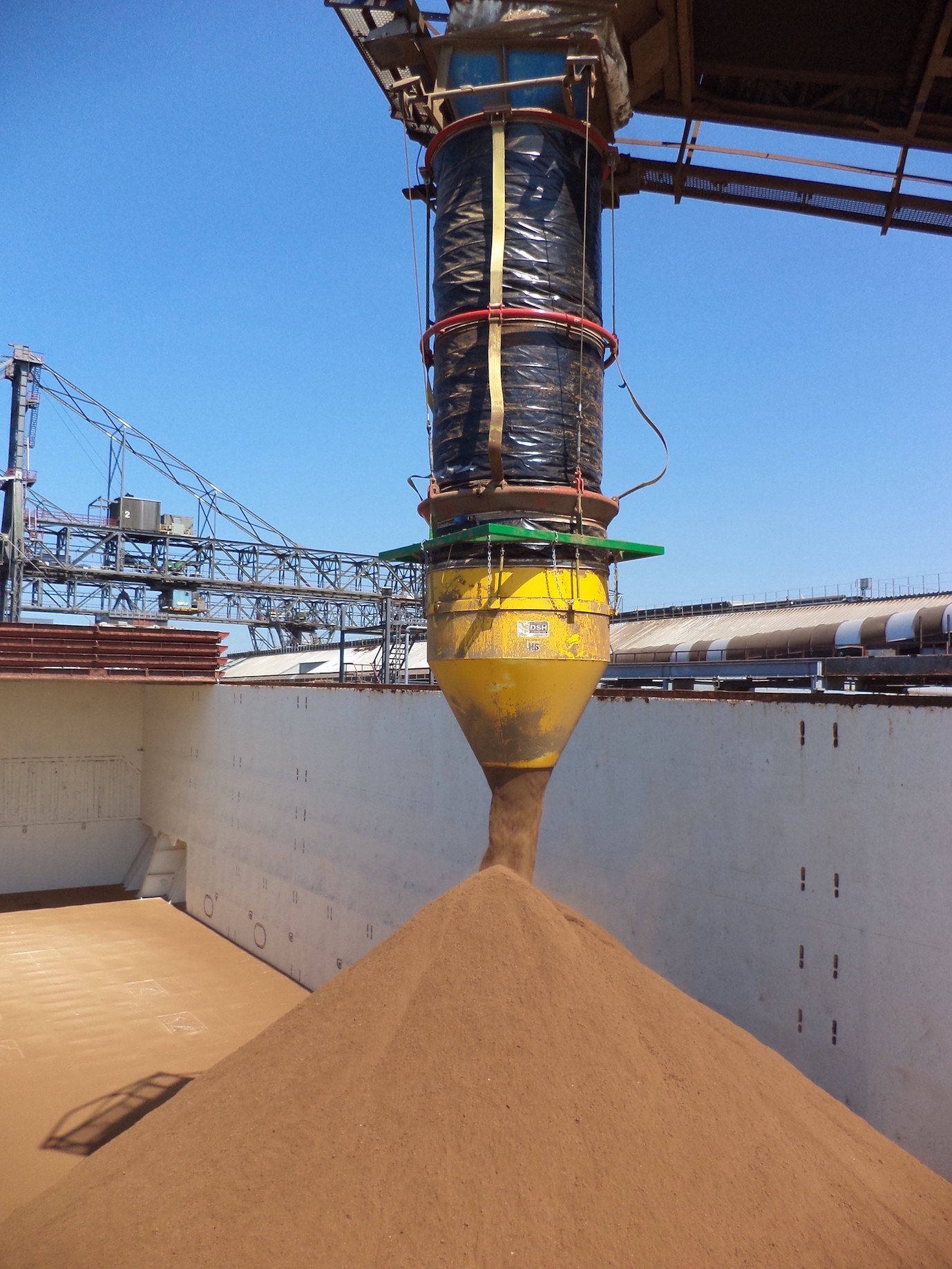 New Patented Dust Suppression Hopper enters the market.