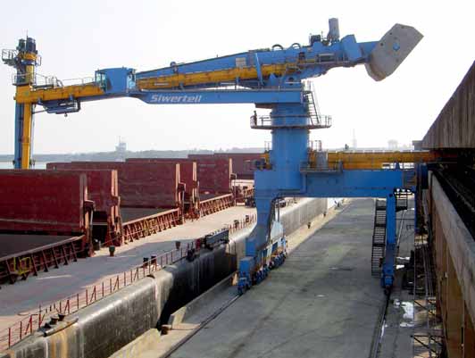 Digging deep unloading with ease using continuous ship unloaders